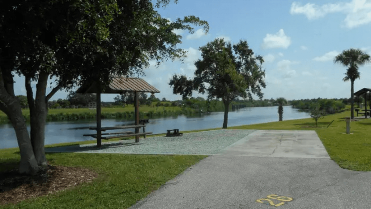 Waterfront RV Camping in Florida for $30 or Less (As Low as $12/night)